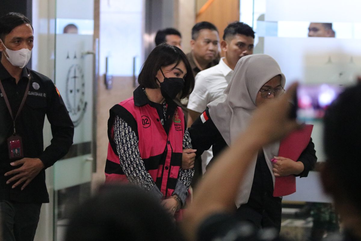 Helena Lim, Dari "Crazy Rich" Hingga Terseret Kasus Korupsi - Mahakama